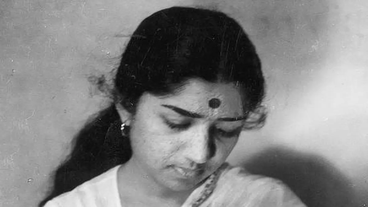 As Lata Mangeshkar turns 90 why her pure voice dominated popular ...
