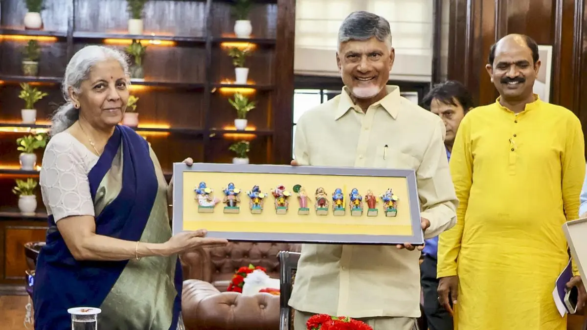 AP CM Naidu seeks Centre’s aid for Polavaram–Banakacherla Link project - The HinduBusinessLine
