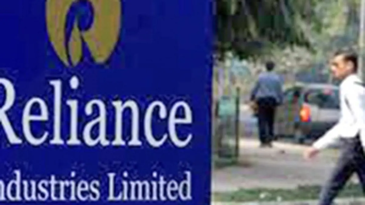 RIL inks MoU with Gujarat to invest Rs 6 lakh over next 15 years - The ...