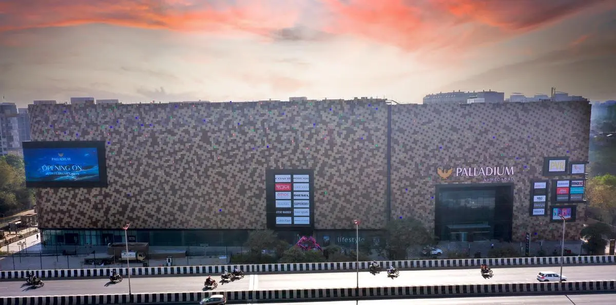 Phoenix Mills and B Safal Group open ₹850 cr-worth Palladium mall in ...