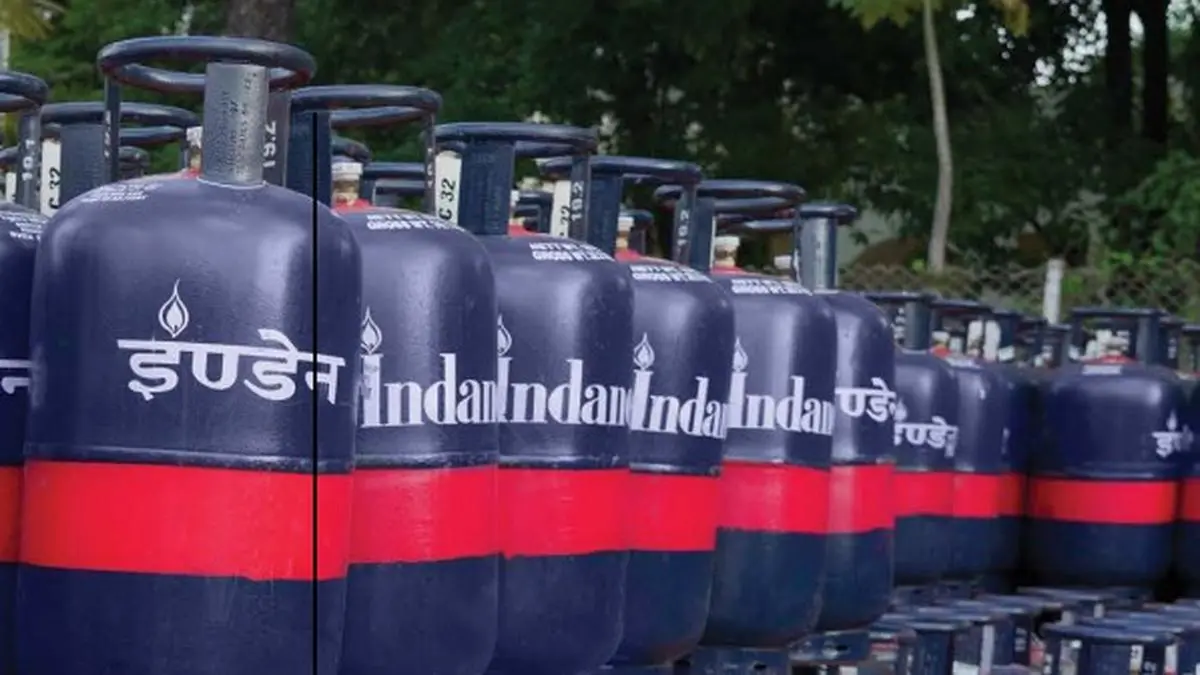 LPG Crisis: MoPNG forms panel to review supply to restaurants, hotels ...