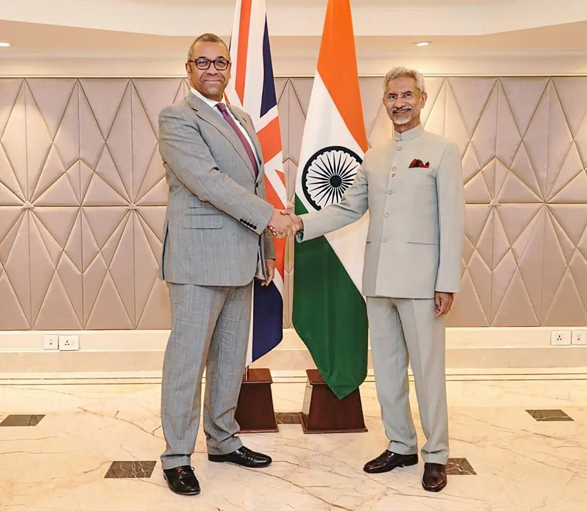 Jaishankar, Cleverly discuss ‘Indo-UK 2030 Roadmap', FTA talks, Ukraine crisis - The Hindu ...