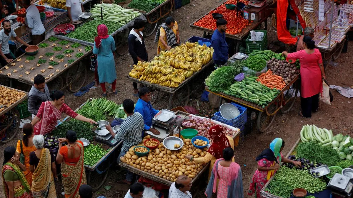 Heatwave likely to raise vegetable inflation - The HinduBusinessLine