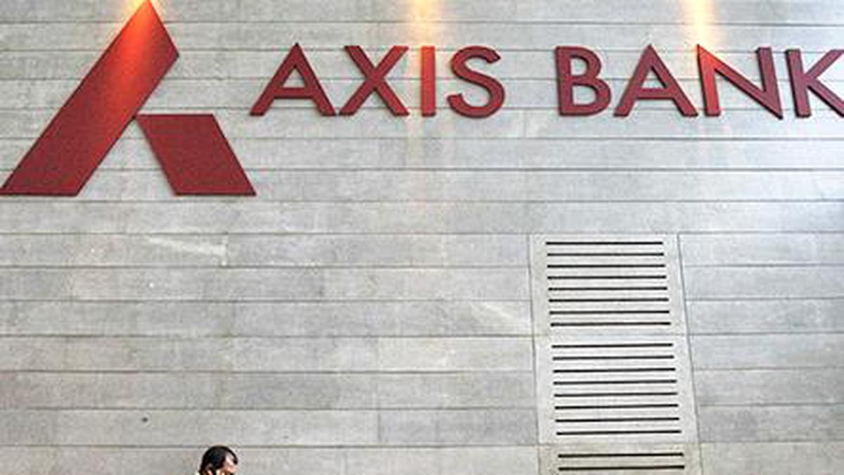 axis-bank-to-pick-nearly-10-stake-in-fairfax-backed-go-digit-life