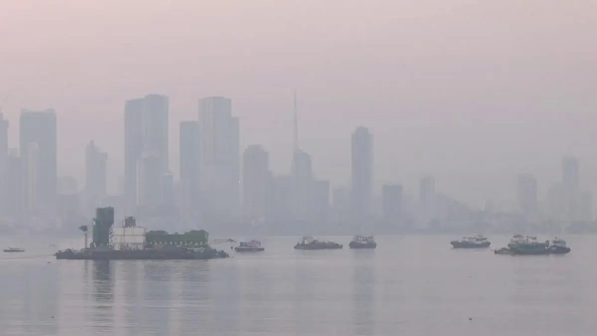 Thin layer of smog covers Mumbai's Bandra as AQI hits 123 - The ...