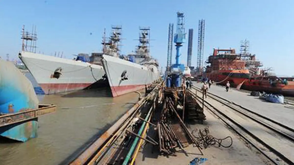 Bid for Reliance Naval is a close fight between JSPL and Swan Energy ...