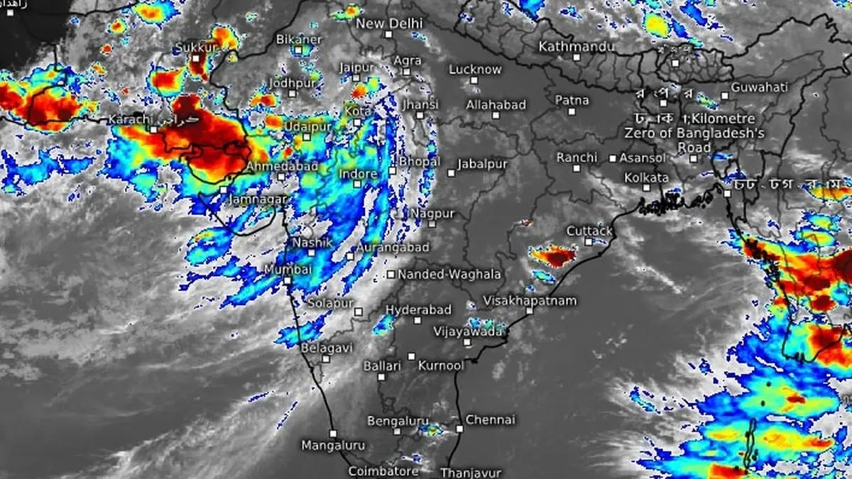 Rain clouds converge over West Madhya Pradesh, Rajasthan, Gujarat - The ...