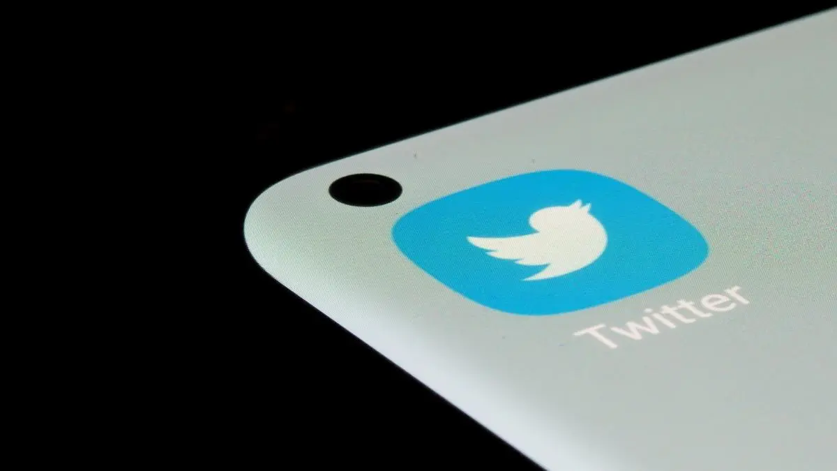 Twitter prompts users to share a tweet, not screenshot it - The ...