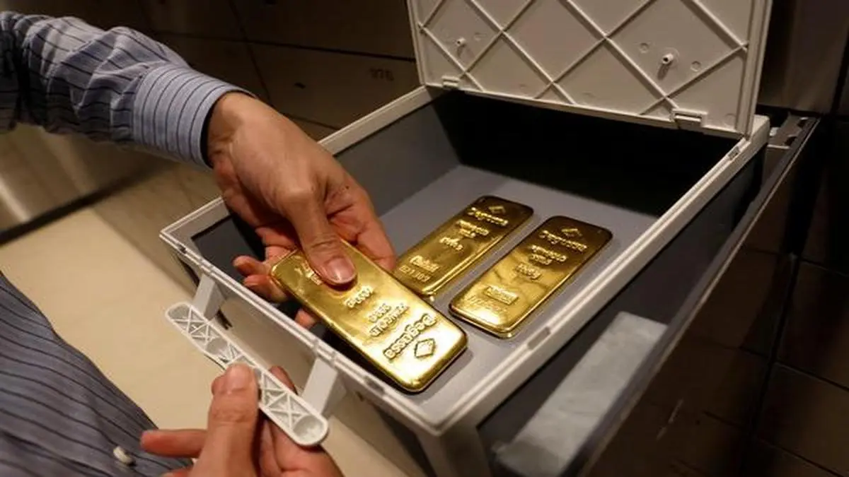 Gold edges higher as Asian shares slip - The HinduBusinessLine