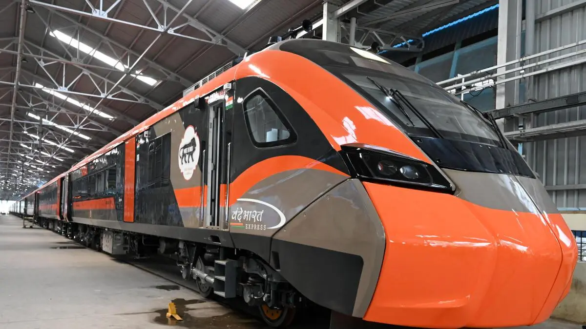 Indian Railways renegotiates Vande Bharat order to 80 high-capacity ...