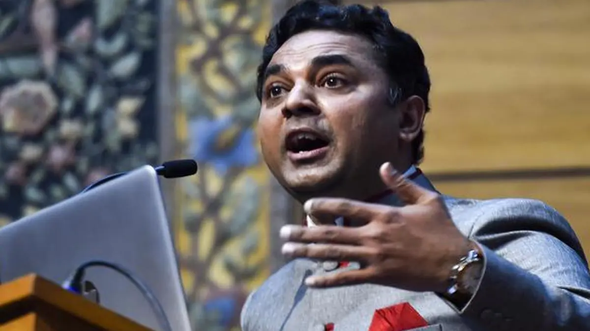 Govt shopping for new Chief Economic Advisor - The Hindu BusinessLine