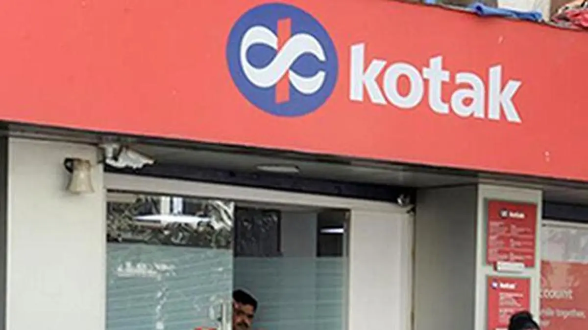 Kotak Mahindra Bank integrates physical and digital branches in new ...